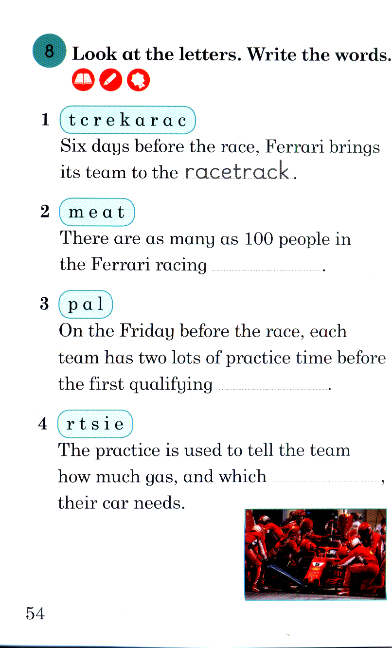 Ladybird Readers Level 4 - Racing with Scuderia Ferrari (ELT Graded ...