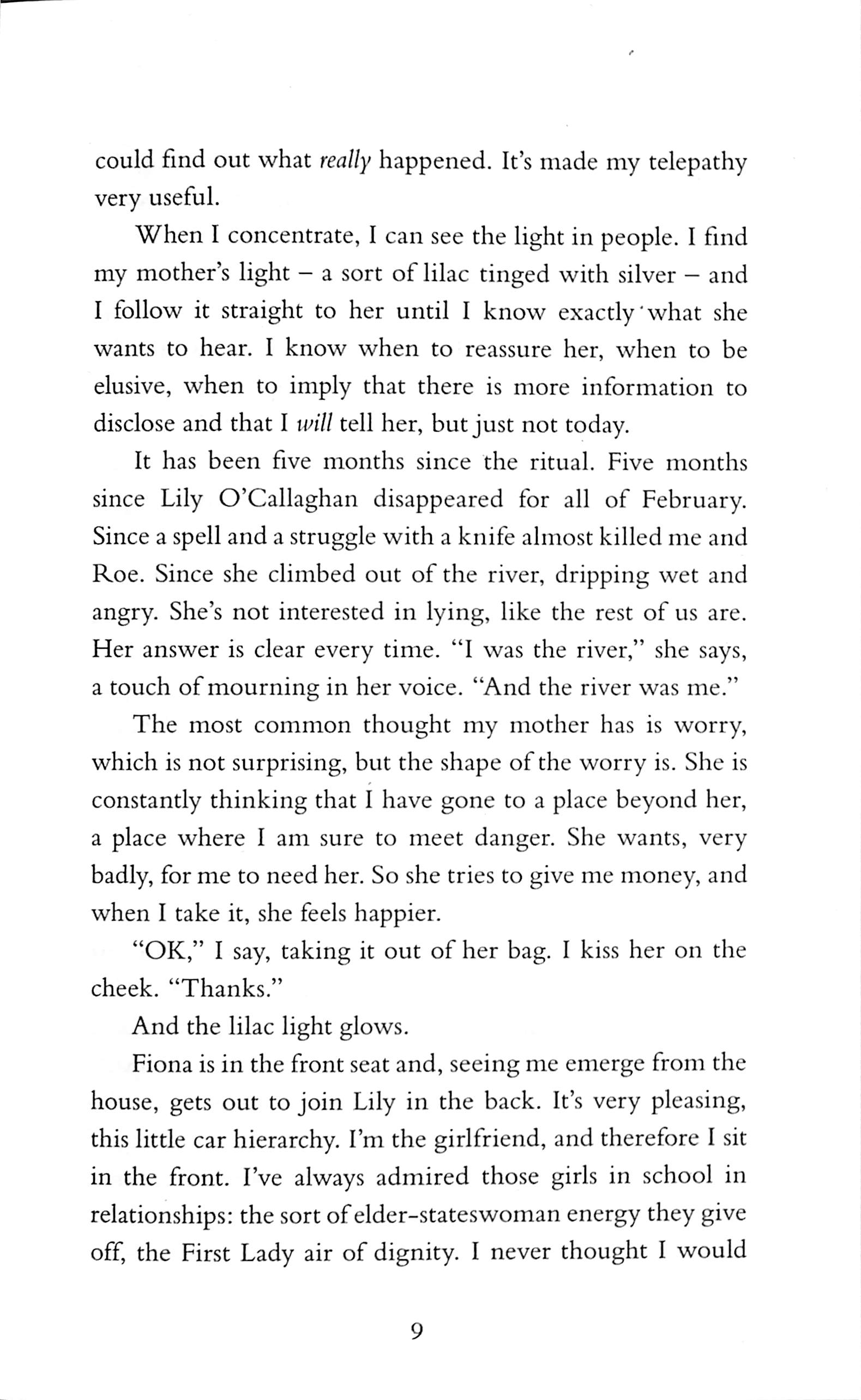 The gifts that bind us by O'Donoghue, Caroline (9781406393101) | BrownsBfS