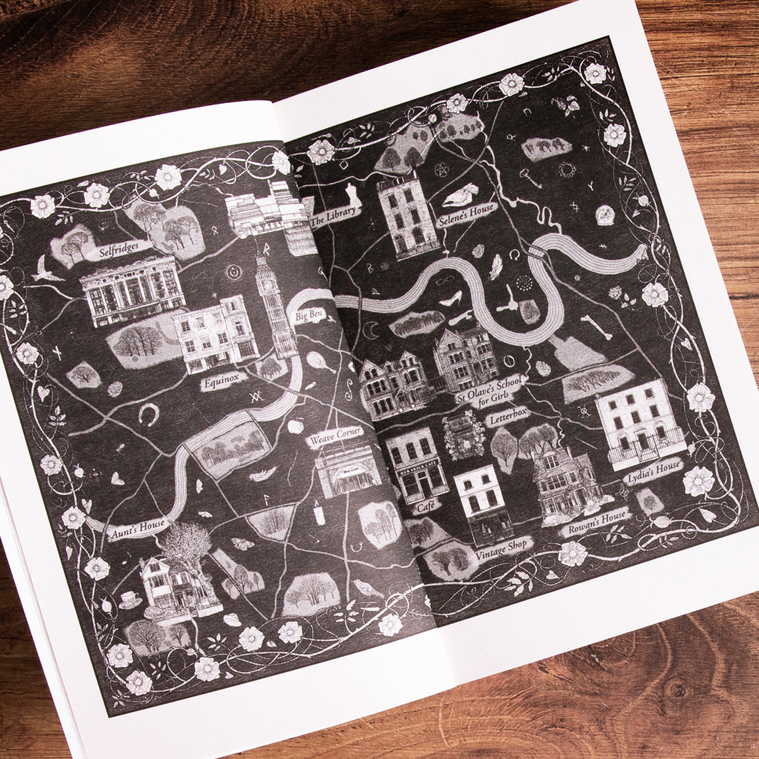 Threadneedle by Thomas, Cari (9780008407049) | Browns Books